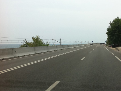 Adelantamiento en la carretera convencional